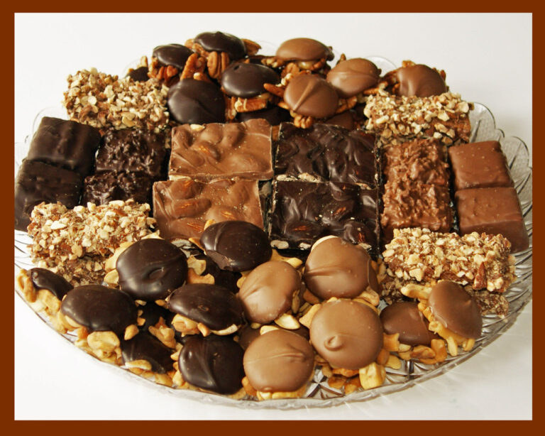 Give Thanks for Fall Favorites! | Stutz Candy Blog